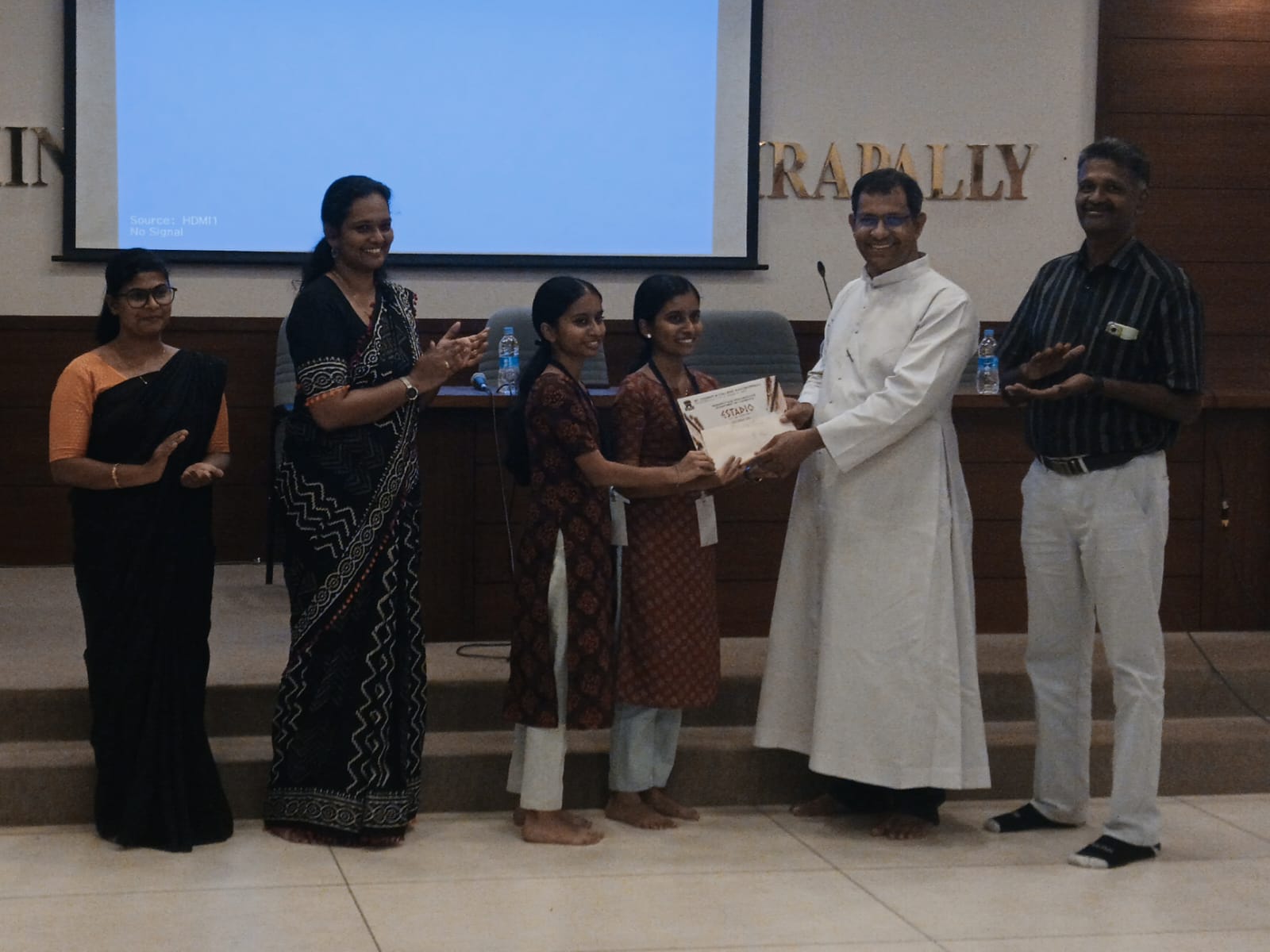 Sacred Heart College, Thevara